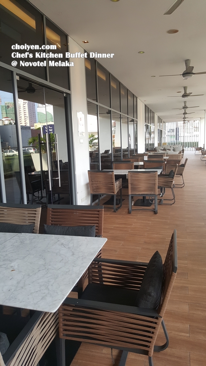 Chef’s Kitchen Buffet Dinner @ Novotel Melaka - Mimi's Dining Room