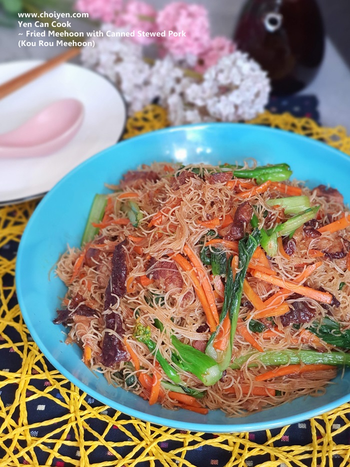 Yen Can Cook ~ Fried Meehoon with Canned Stewed Pork (Kou Rou Meehoon ...