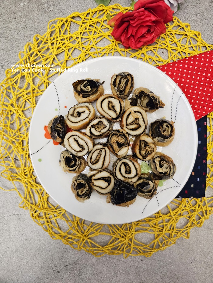 Yen Can Cook ~ Stuffed Ring Roll - Mimi's Dining Room