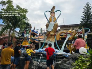 Chong Long Gong Temple 崇龙宫 & Si Hai Long Wang Temple 四海龙王大伯公庙 @ Batu ...